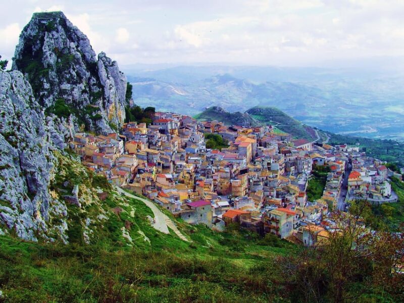 Horseback ride to Caltabellotta and brunch with a shepherd - FAQ