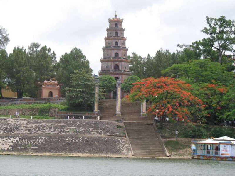 Hue: Half-Day City Tour with Dragon Boat Cruise & Car - Exploring the Imperial Citadel