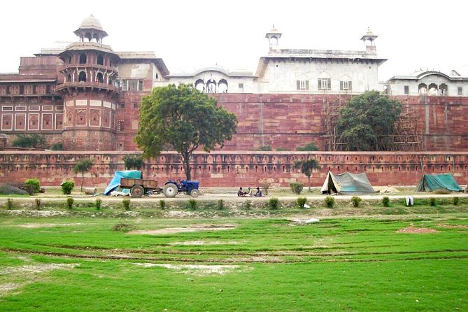 Hyderabad to Taj Mahal and Agra Fort Same Day Tour with Flights - Authentic Experiences & Traveler Feedback
