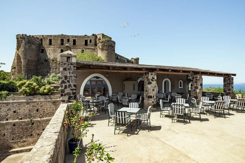 Ischia: Hydrofoil+Transfer+Aragonese Castle Entry Ticket - What to Expect Inside and Outside the Castle