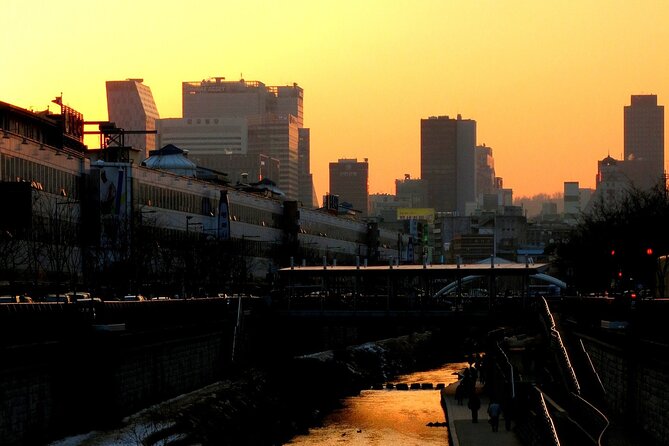 [KoreaByLocal] Authentic Seoul Night Walk and Chicken & Beer - Group Size and Practicalities