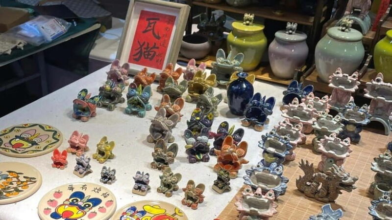 Kunming: Tile Cat Making Experience & Old Town/City Tour - Visiting the Landmarks: Golden Horse & Jade Rooster
