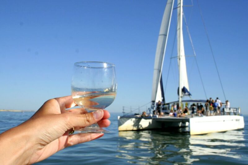 La Rochelle: Catamaran Cruise - The Itinerary in Depth