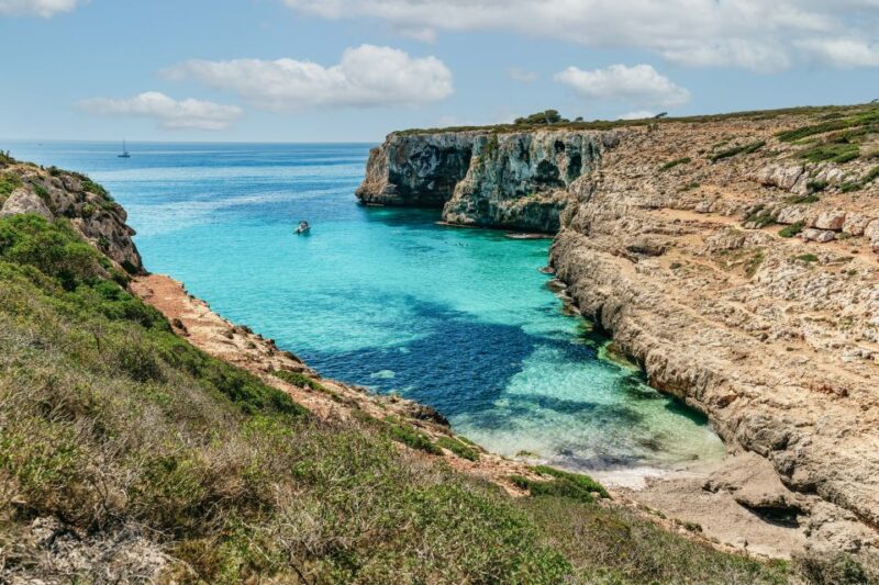 Mallorca: Cova des Coloms Caving Trip with Hotel Transfer - Who Will Enjoy This Experience Most?