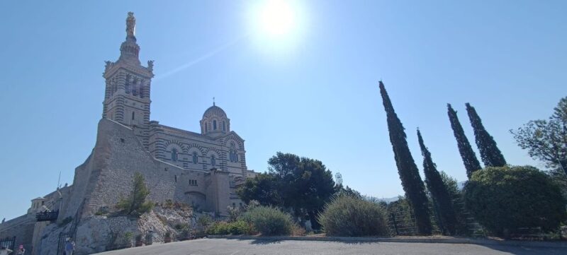 Marseilles and Aix-en-Provence Guided Tour - The Market Experience: A Colorful Slice of Local Life