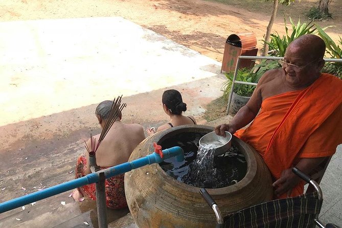 Monk Blessing Ceremony in Siem Reap - Transportation and Comfort