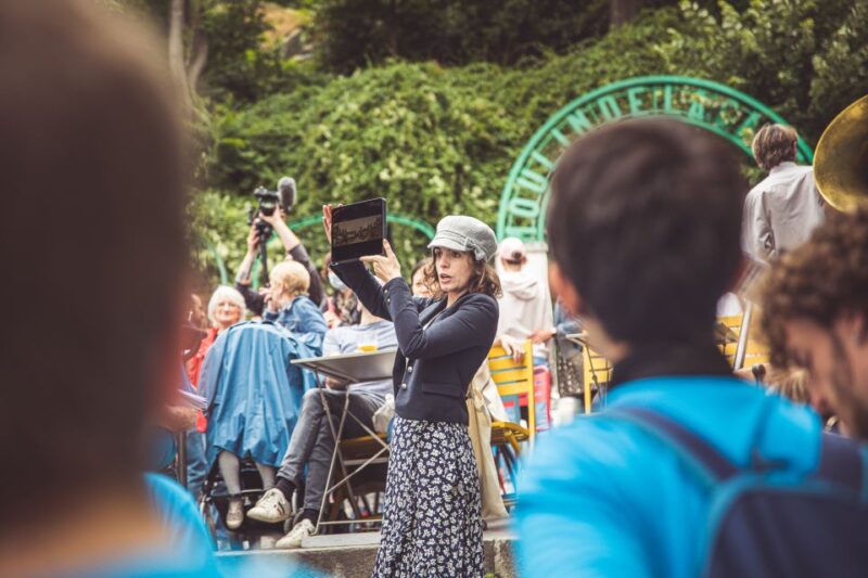 Montmartre en chansons: tour with a professional singer - Frequently Asked Questions
