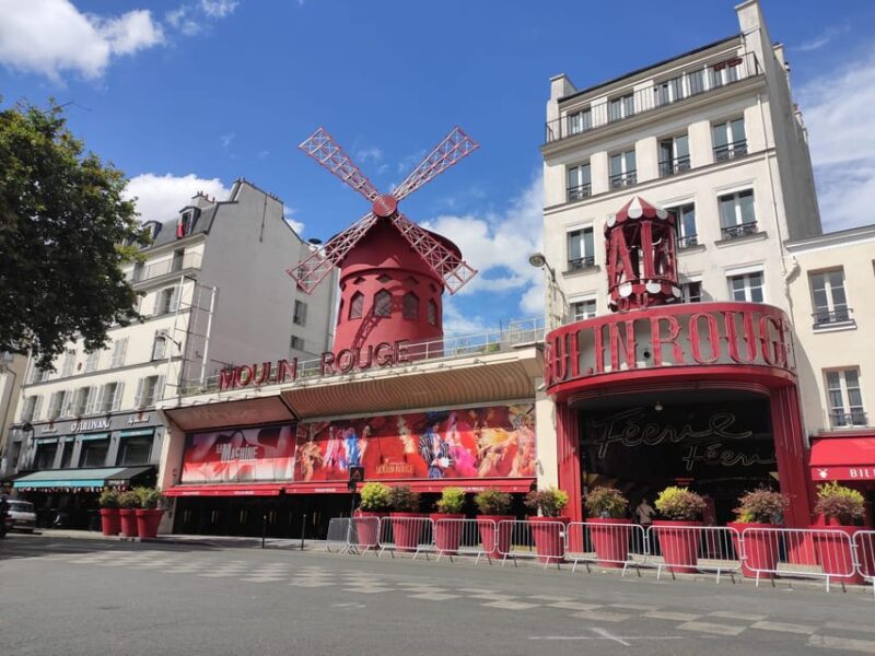 Montmartre Walking Tour with a Local Guide - Wall of Love: A Romantic Must-See