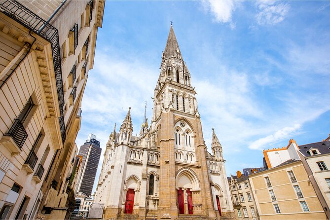 Nantes Scavenger Hunt and Highlights Self-Guided Tour - Practical Tips for Making the Most of It