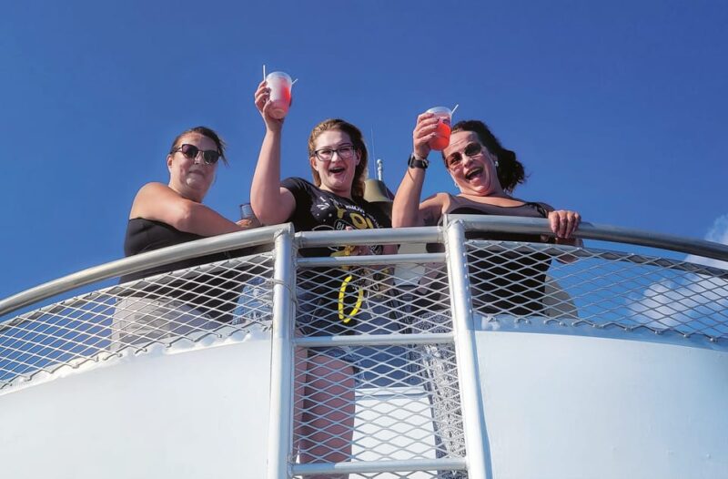 Newport, RI: Evening Cocktail Cruise of Narragansett Bay - The Experience in Detail