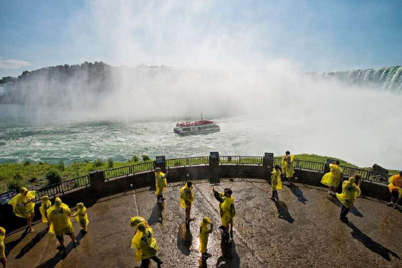 Niagara Falls, Canada: Sightseeing Tour with Boat Ride - Who Should Consider This Tour?