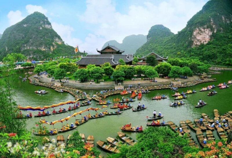 Ninh Binh: Trang An& Hoa Lu full day with lunch buffet, bike - The Itinerary in Detail
