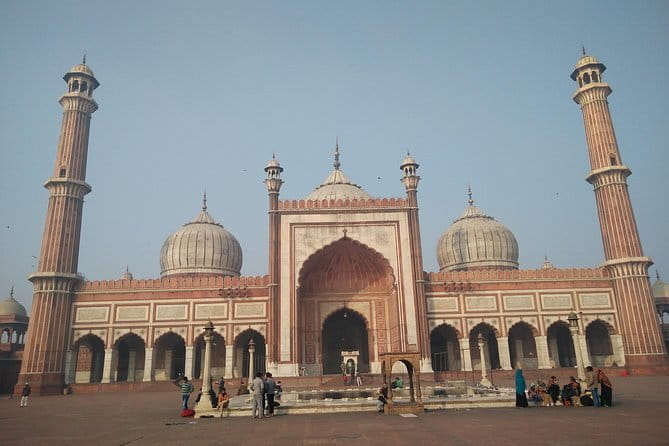Old Delhi Spice Market and Temple Tour - Authenticity and Cultural Insights