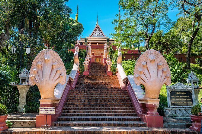 One Day Private Guide Tours History in Phnom Penh Incl. admission - The National Museum: A Treasure Trove of Khmer Art