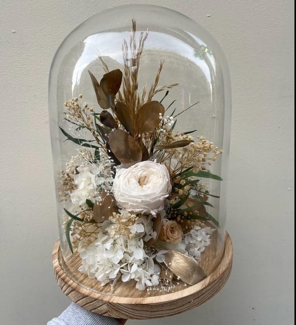 Paris: Create Dried Flower Bell Jar Workshop in Paris - Who Will Enjoy This?