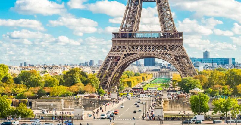 Paris: Eiffel Tower Fully Guided Tour with Summit Option - Practical Tips and Considerations