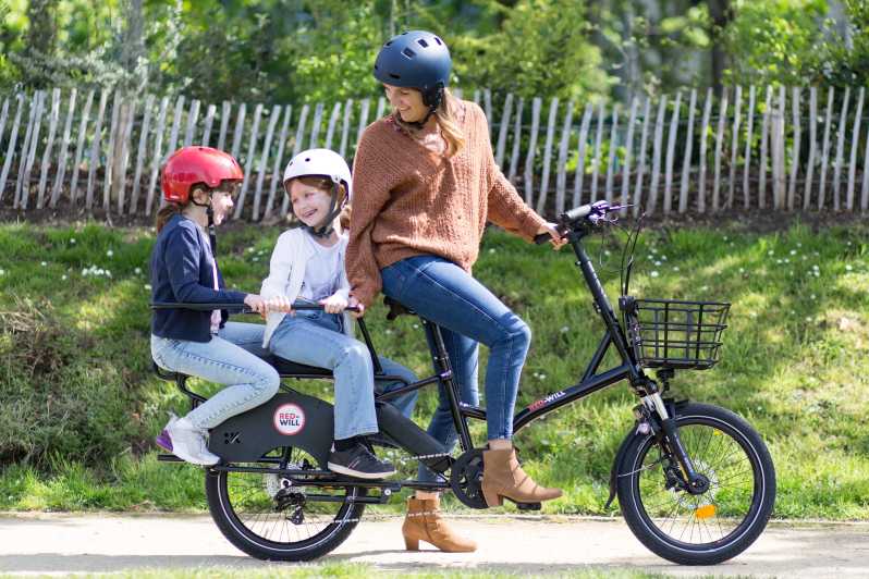 PARIS: Family e-bike longtail renting - The Ride and the Sights