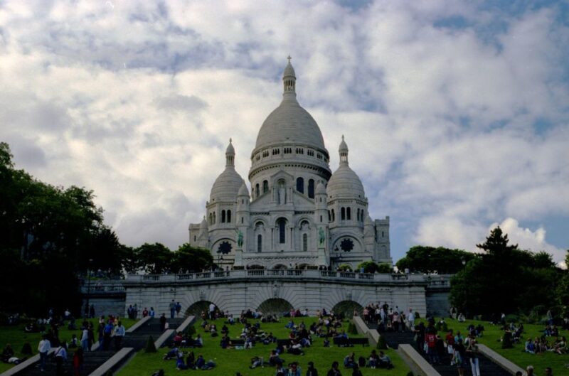 Paris: Private Guided Tour of the Charming Montmartre - The Experience Provider and Booking