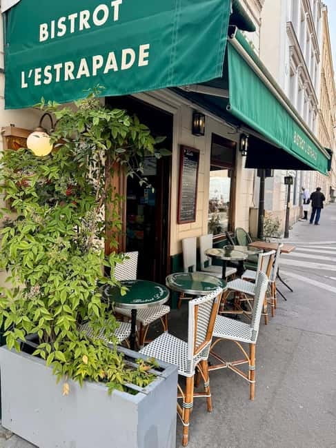 Paris: Saint-Germain. The luxury+intellectual side of Paris. - In The Sum Up