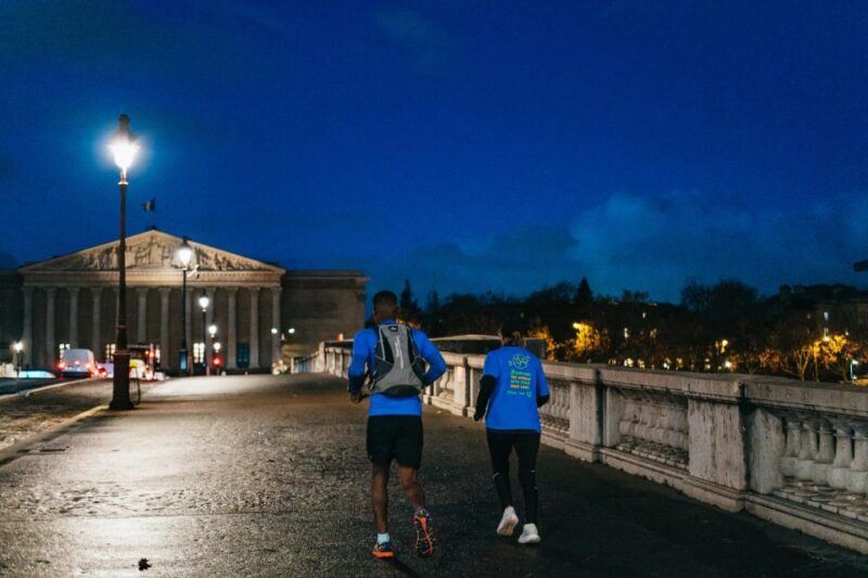 Paris: Sunrise Running and Sightseeing Group Tour - The Practicalities