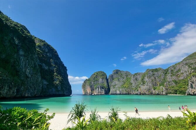 Phi Phi Islands Exclusive Tour by Speedboat from Koh Yao Yai - Itinerary Breakdown: A Day on the Water