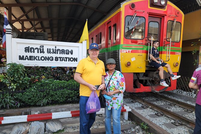 Private Amphawa Floating Market and Maeklong Railway Market Fireflies Day Tour - FAQ