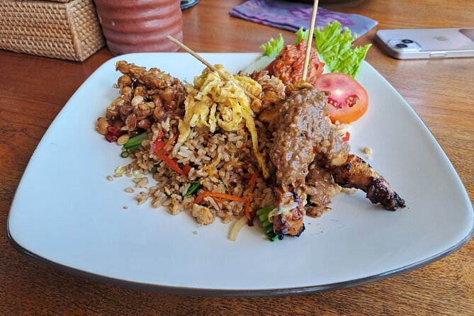 Private Balinese Cooking Class in Ubud at Santika's Home - Authentic Experience and Unique Aspects