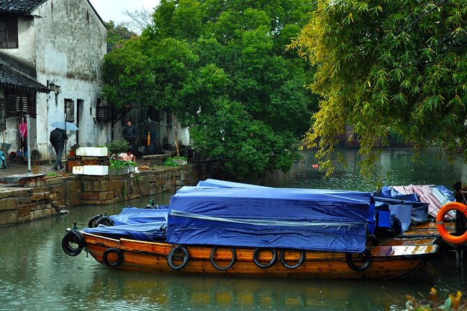 Private Day Tour to Suzhou and Water Town Zhouzhuang from Shanghai - Authentic Experiences and Guide Quality