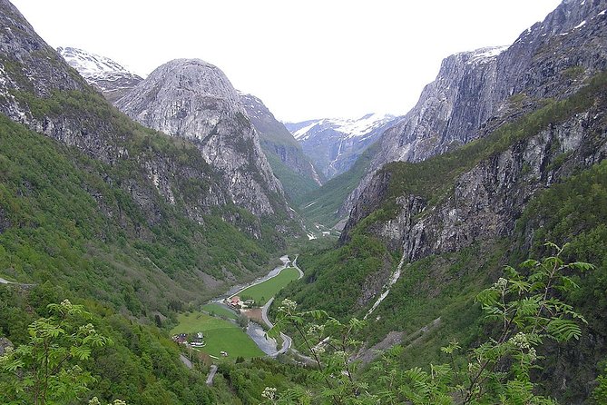 Private Full Day Trip From Oslo To Bergen with Sognefjord And Flam Railway - The Sum Up