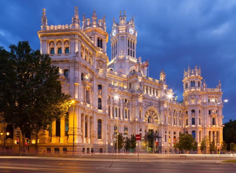 Private Guided Walking Tour in Madrid - What Makes This Tour Stand Out?