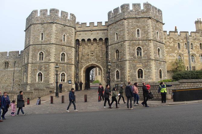 Private One Way or Round Trip Transfer : London to Windsor Castle or LEGOLAND - Authentic Insights from Customers