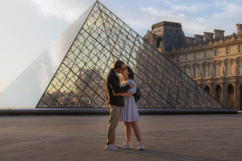 Private Photoshoot Louvre Museum Exterior - What Makes This Experience Stand Out?