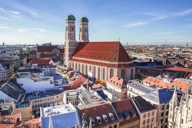 Private Scenic Transfer from Salzburg to Munich with 4h of Sightseeing - The Vehicle and Comfort