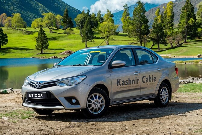 Private Sedan Cab to and from Srinagar Airport and Dal Lake - Analyzing the Experience Based on Reviews