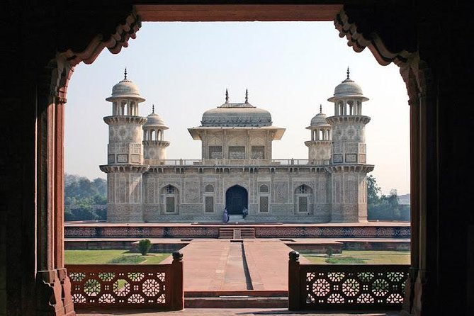 Private Taj Mahal and Agra Overnight Tour from Delhi - FAQ – Practical Questions