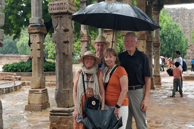 Private Tour in Mehrauli Archaeological Park & Qutub Minar - Authentic Feedback from Travelers