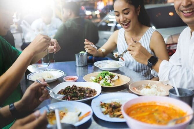 Private Tour Singapore Street Food & Night Tour - Authentic Experiences That Shine