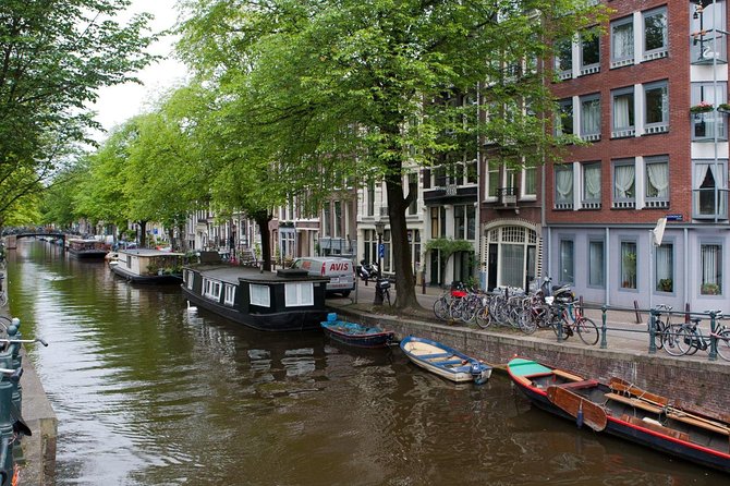 Private Transfer from Brussels to Amsterdam By Luxury car - Frequently Asked Questions