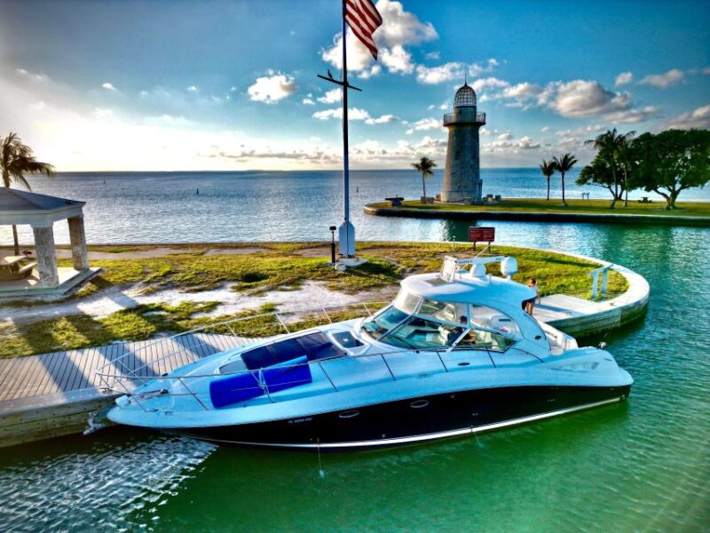 Private  Yacht Rentals  2h  Champagne gift - Who Will Love This Experience?