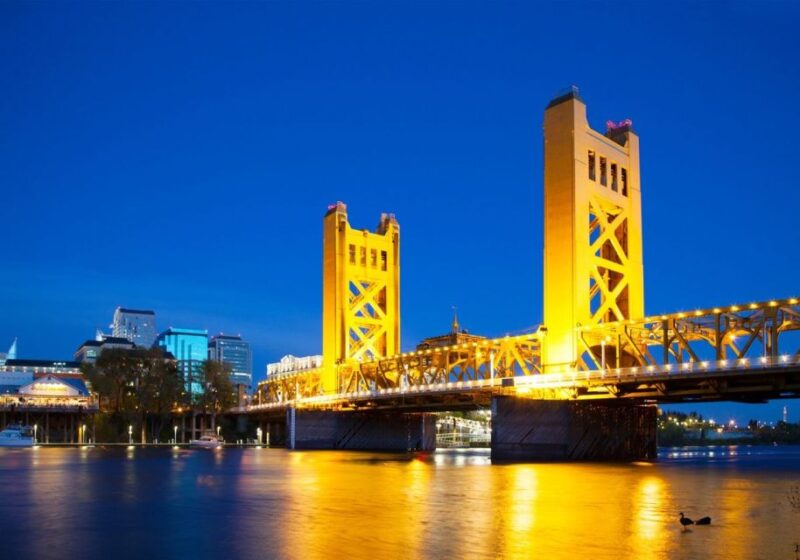 Sacramento: New Year's Eve Rock the Yacht Cruise - The Sum Up