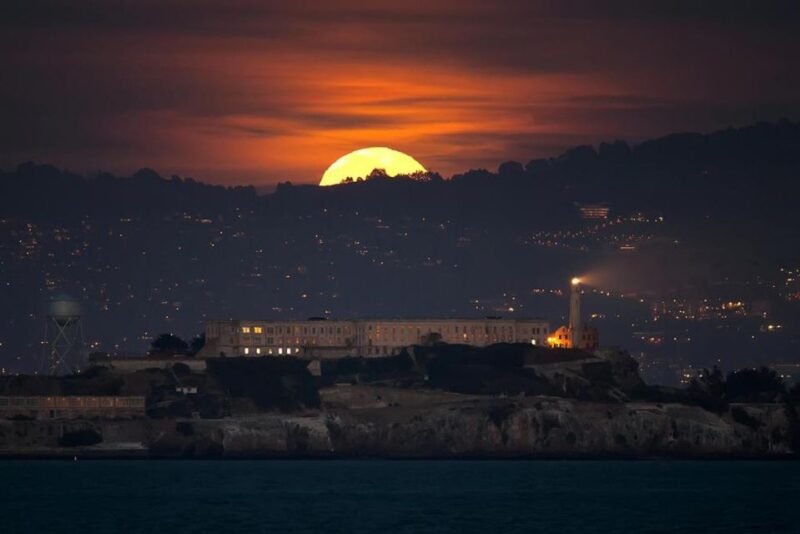San Francisco: City Lights Sail Under the Full Moon - What to Expect During the Experience
