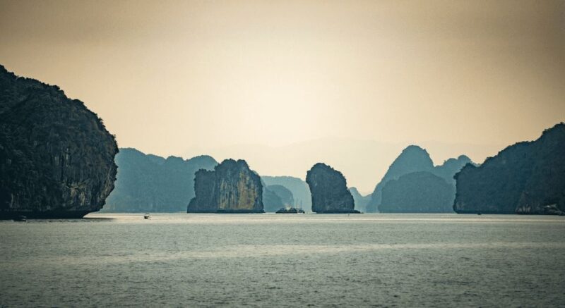 Self guided kayaking tours in less traveled Lan Ha Bay - Who Should Consider This Tour?