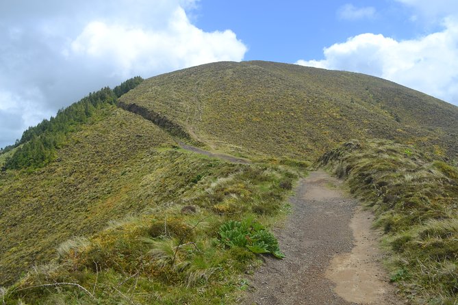 Sete Cidades, Hike Serra Devassa and Boca do Inferno - The Guide and Group Dynamics