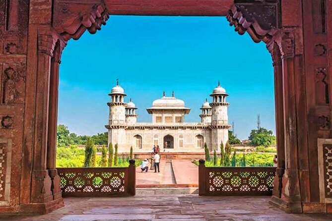 Taj Mahal Half Day Tour by Tuk Tuk - Practicalities: What to Expect and Tips