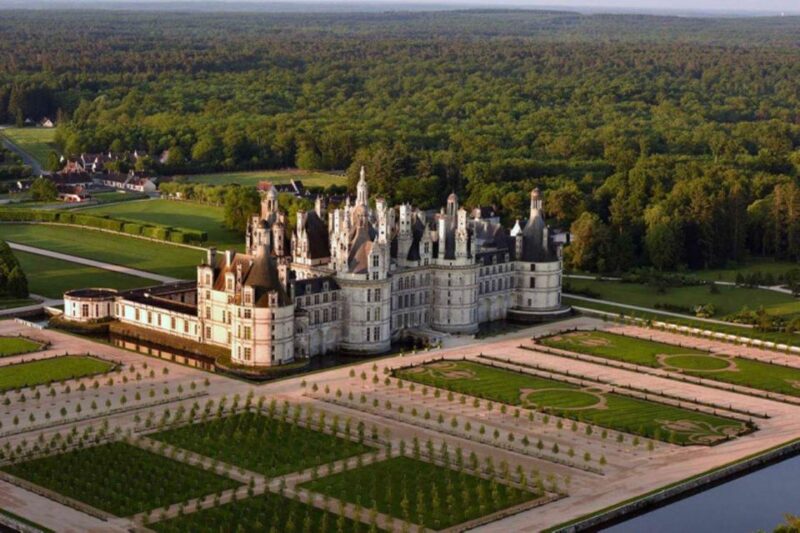 Touraine: Château d'Amboise and Château du Clos Lucé Tour - What to Expect From the Tour