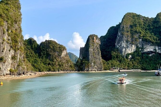 Viet Nam Package Tours - Adventure Indochina Travel - FAQ
