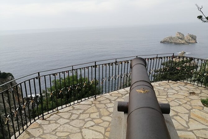 4-hours Small Group Tour - Palaiokastritsa & Corfu Town - Detailed Tour Breakdown