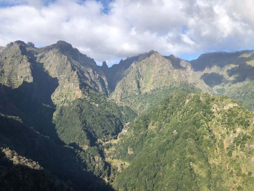 4 hours Unique Jeep Safari Tour to Pico do Arieiro, Madeira - Breakdown of the Itinerary