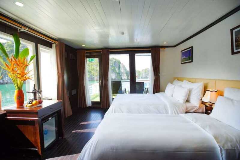 4-star Halong Paloma Cruise 2D1N Trip - Key Points