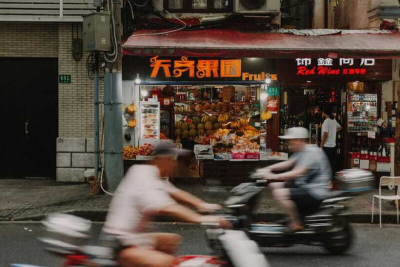 3 hour bike tour with coffee break - Guides and Local Insights